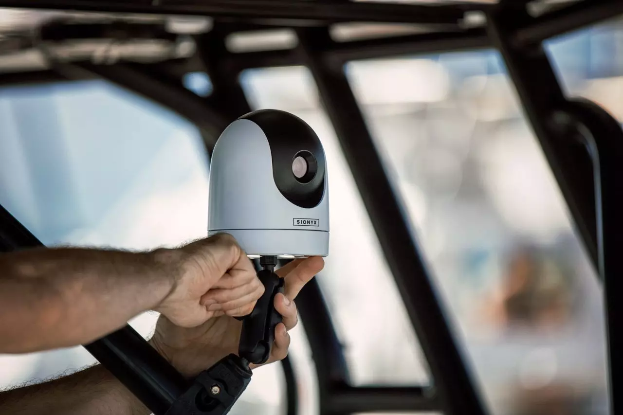 Caméra de surveillance et navigation Nightwave - SIONYX